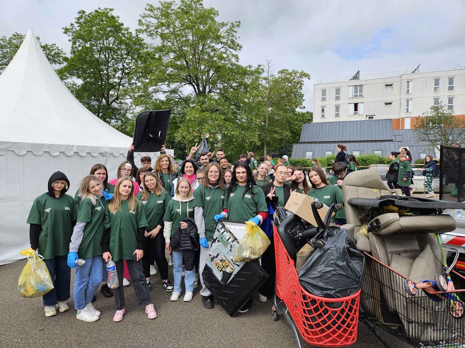 Clean walk : nos apprentis engagés pour une ville propre🌿- CFAie